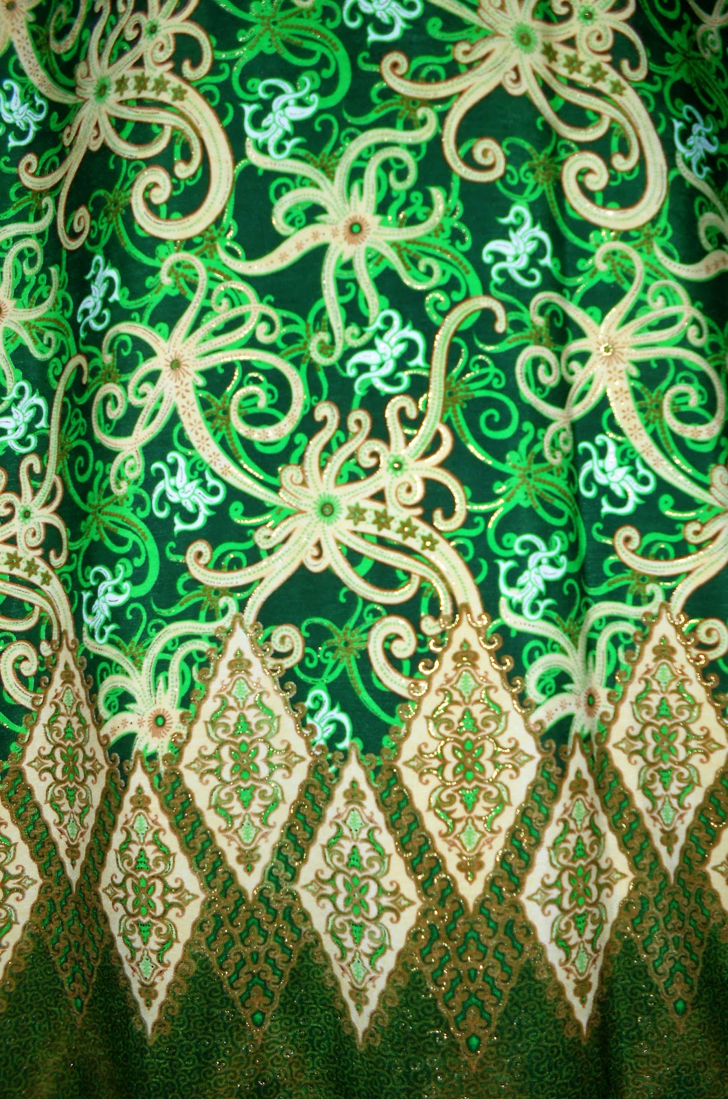 Salam: Batik Kalimantan Feb II