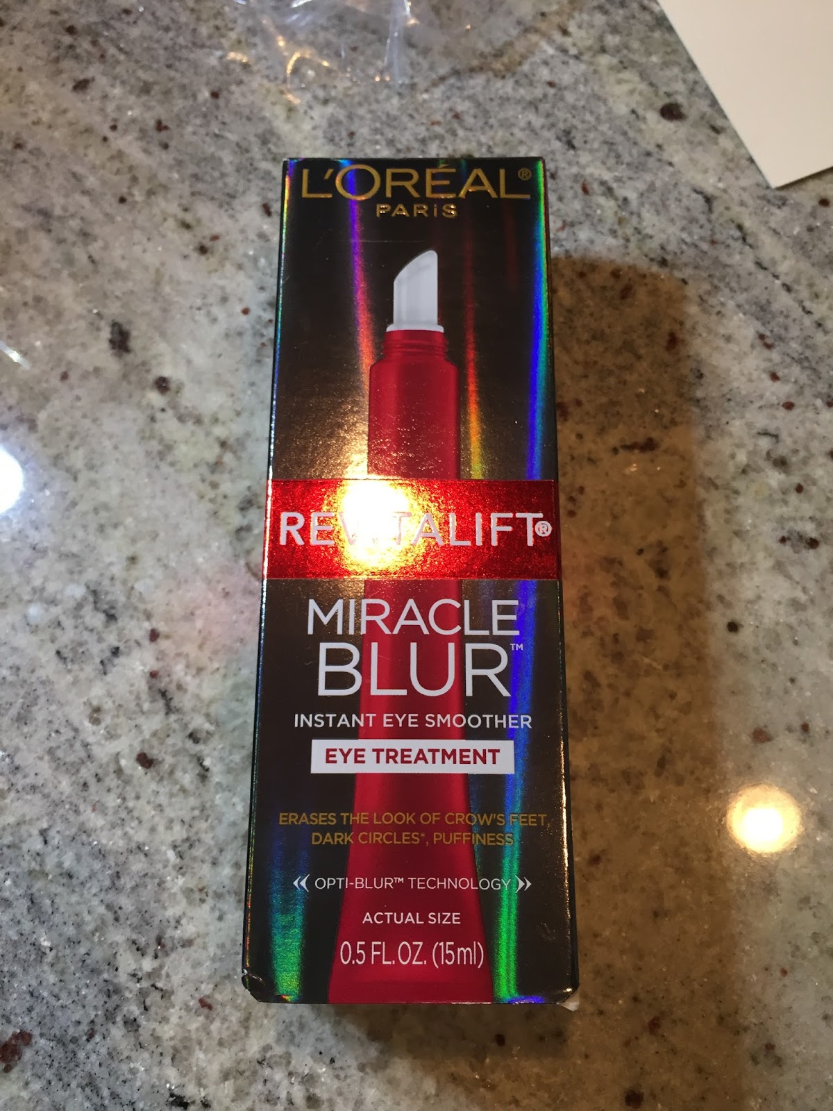 Brier Review: L'Oreal Revitalift Miracle Blue Instant Eye Smoother