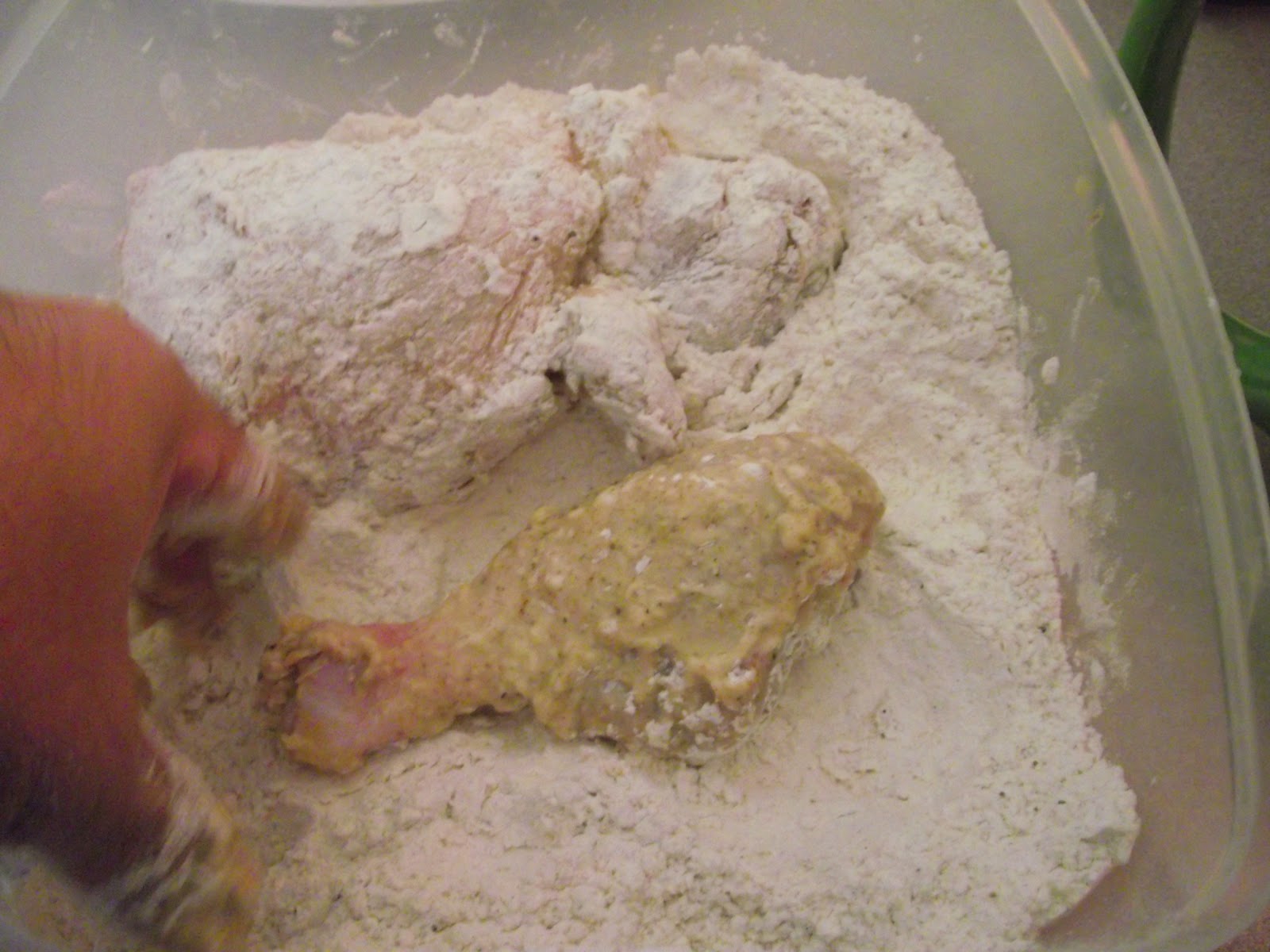 Smiley's Kitchen: Fried Chicken