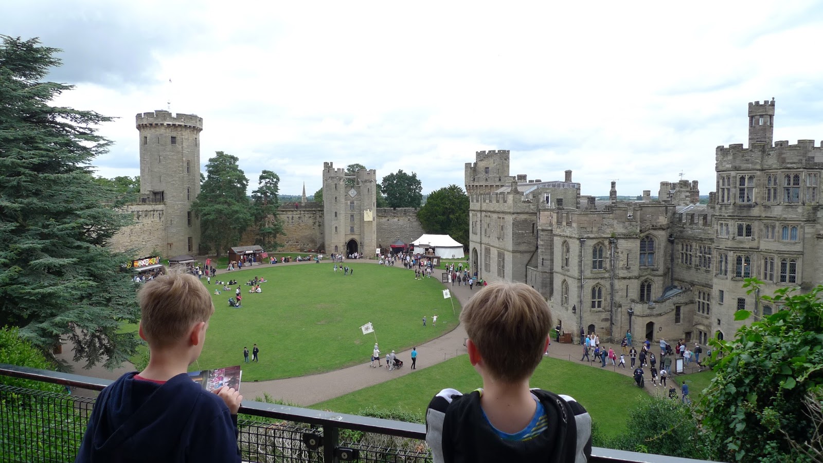 Top Tips for Visiting Warwick Castle (AD/Review)
