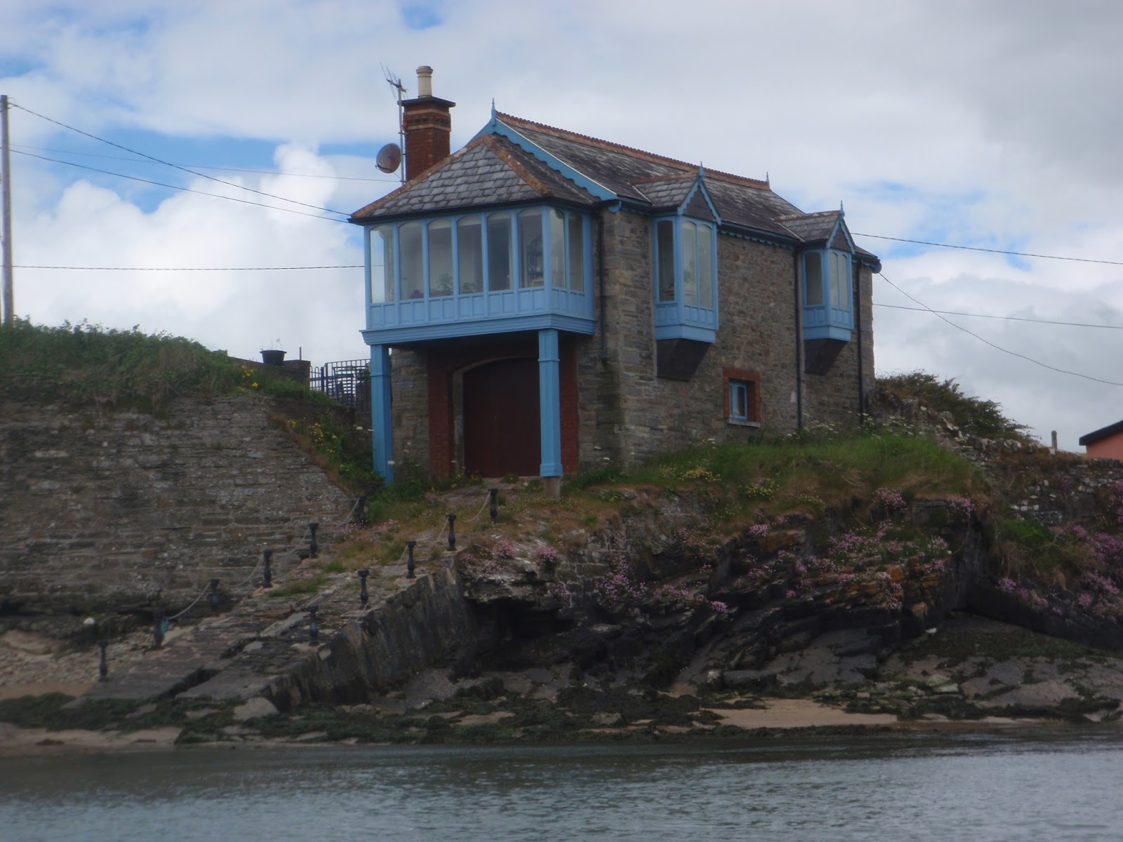 Misty Hill Blog: Ireland - First Week. Carnsore Point to Kinsale.