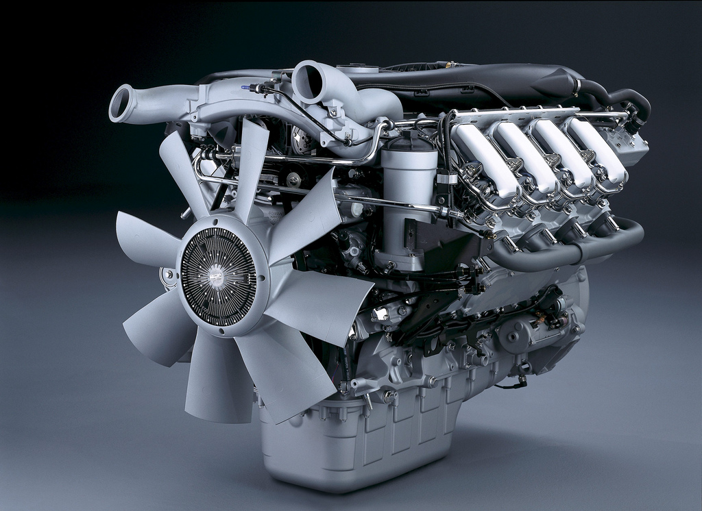 DIECIOCHO RUEDAS: ATENCIÓN… MAN PRUEBA MOTOR V8 SCANIA EN SU NUEVA ...