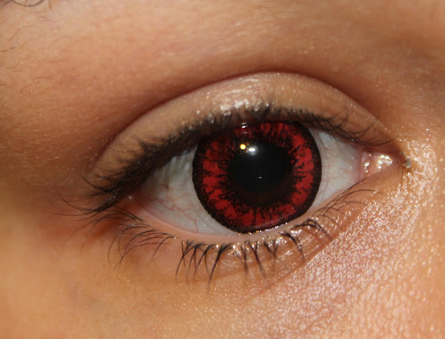 The Dark Side of Beauty: Pinky Paradise Circle Lens Review: Dolly + Red