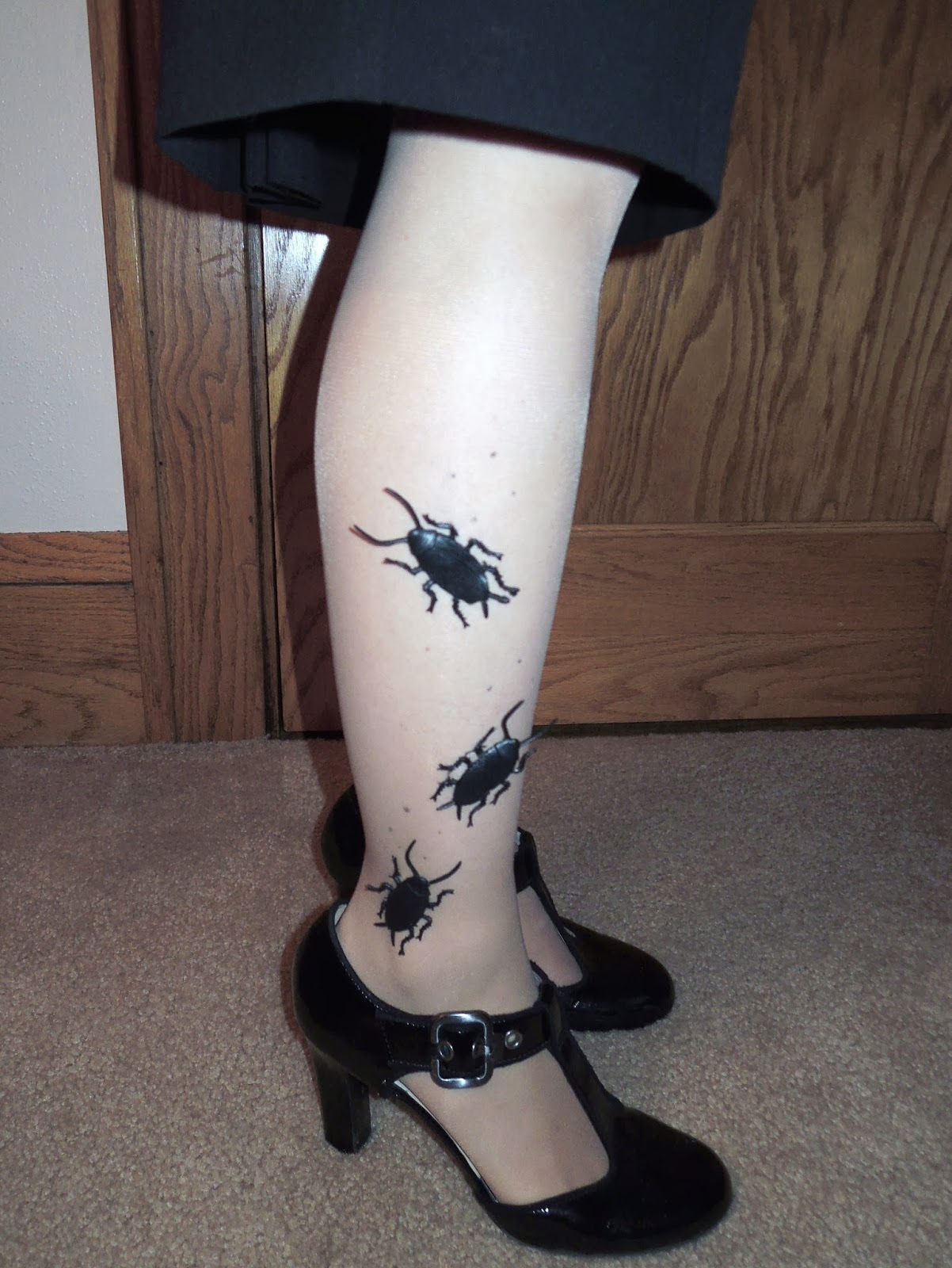 Holly Goes Lightly: DIY Creepy Crawly Bug Tights