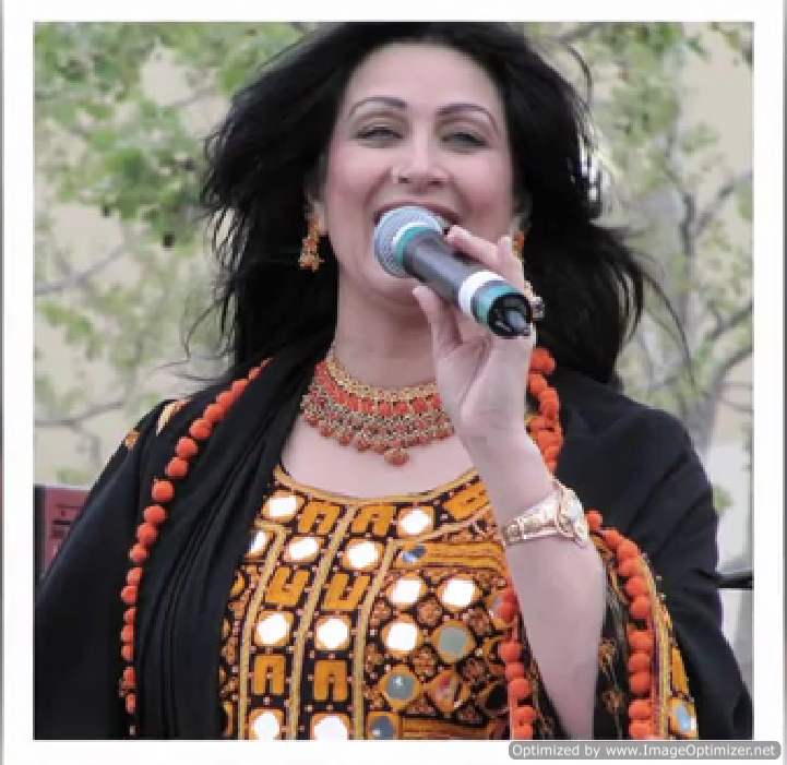 Shehzadi of Afghanistan : Pashto Songs Singer Naghma Pictures - Sweetny ...