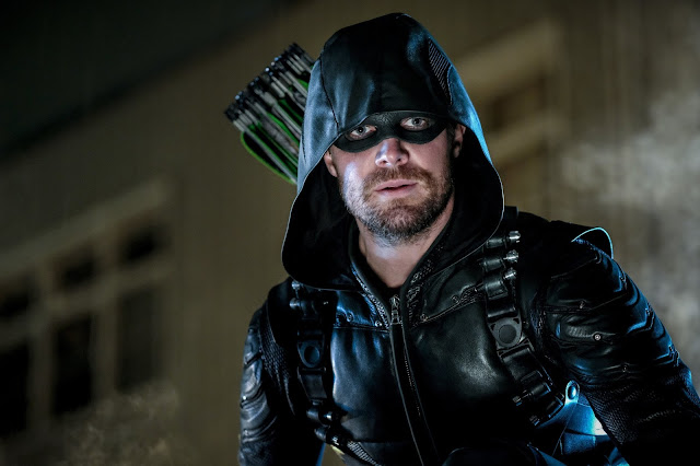 Arrow Recensione 6x22 The Ties That Bind Lost In A Flashforward