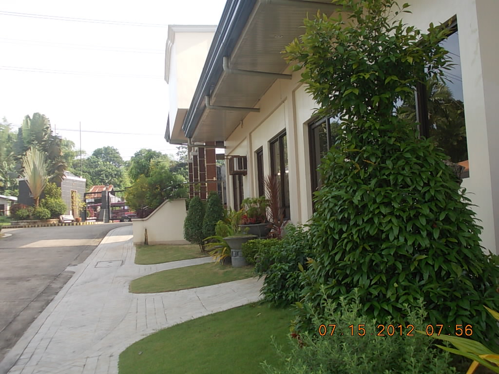 Holy Gardens Memorial Park Group Best: Newest photos at Holy Angels ...