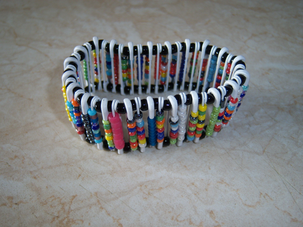Crazy Caterpillar Crafts: Safety pin bracelet