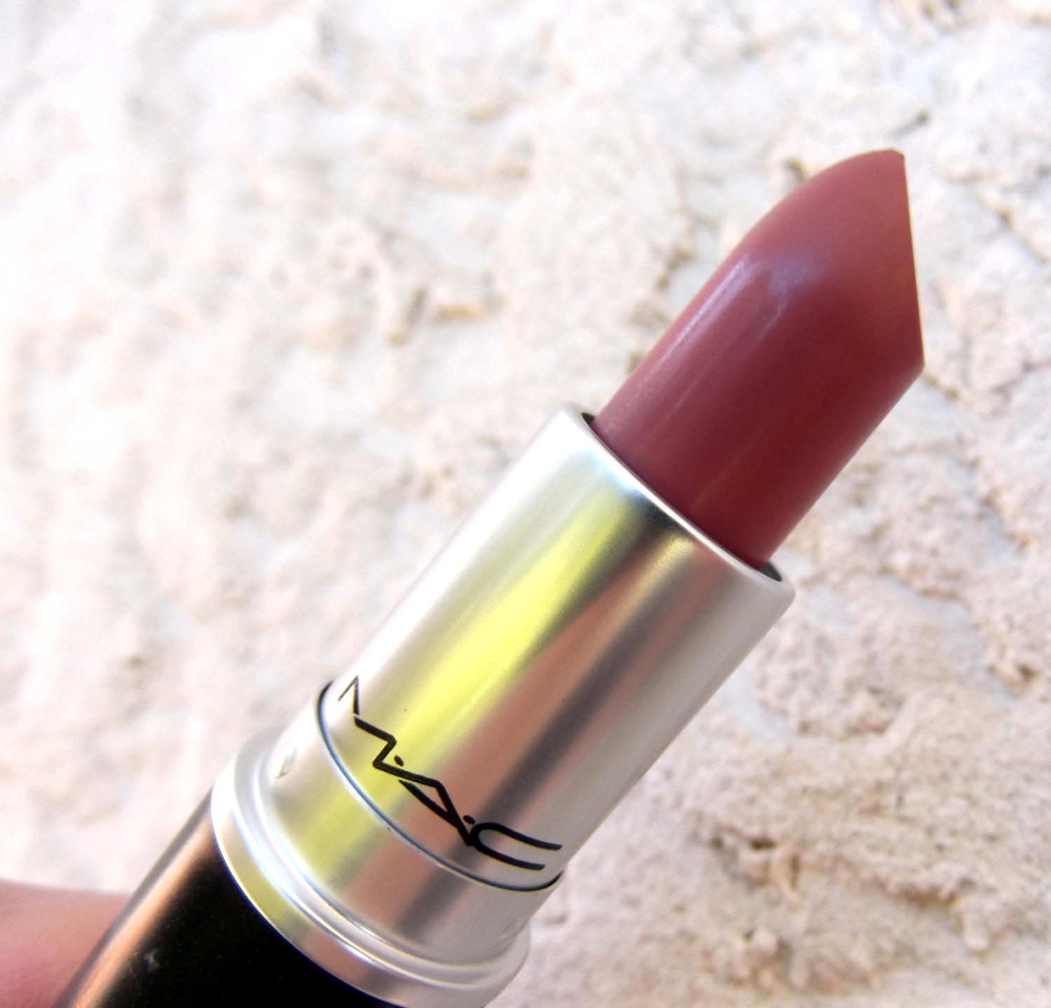 MAC COSMETICS Satin Lipstick - FAUX