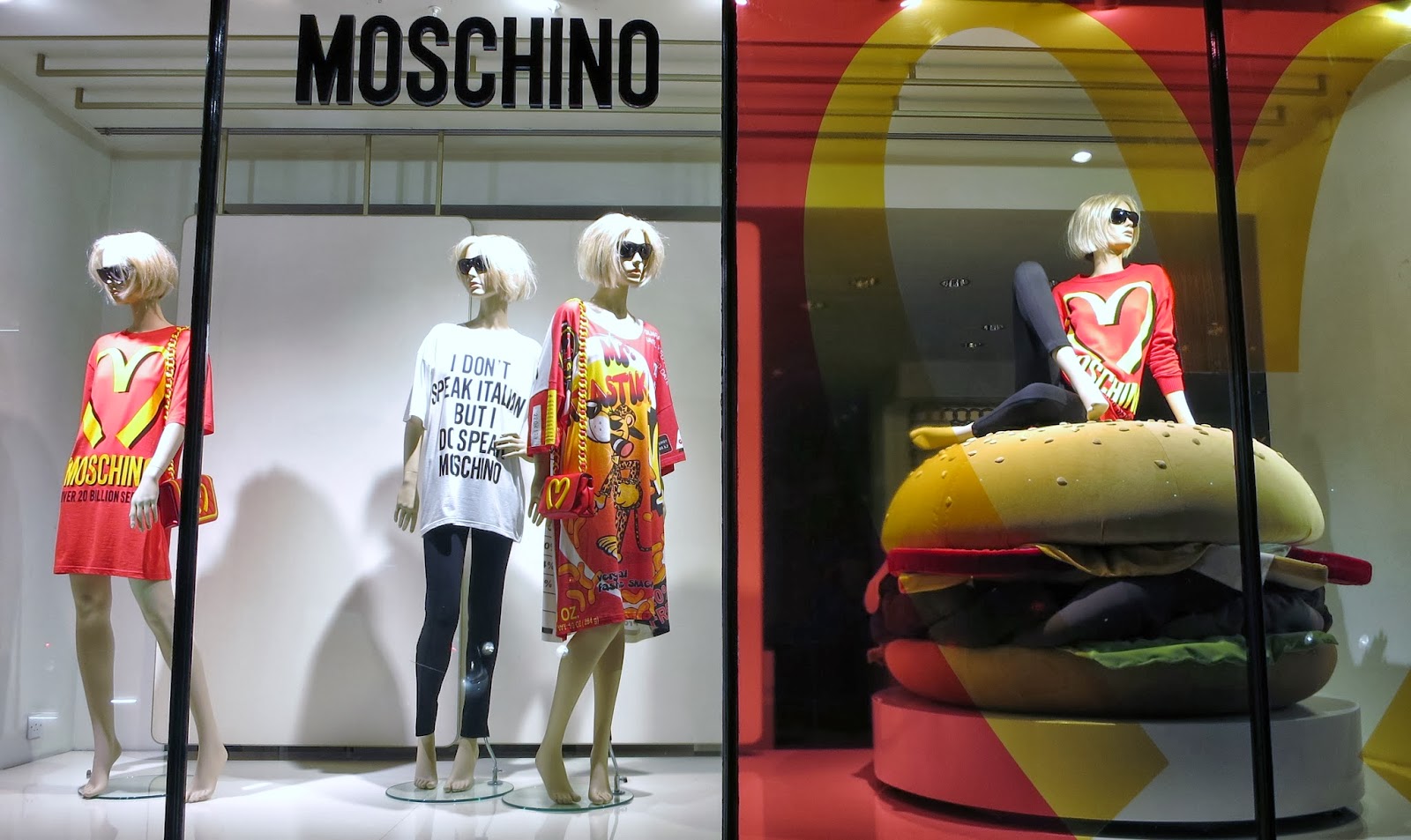 RetailStoreWindows.com: Moschino, London