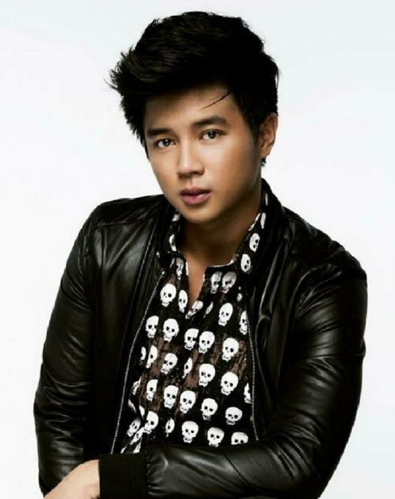 Man Central: Yves Flores: In Casual Wear
