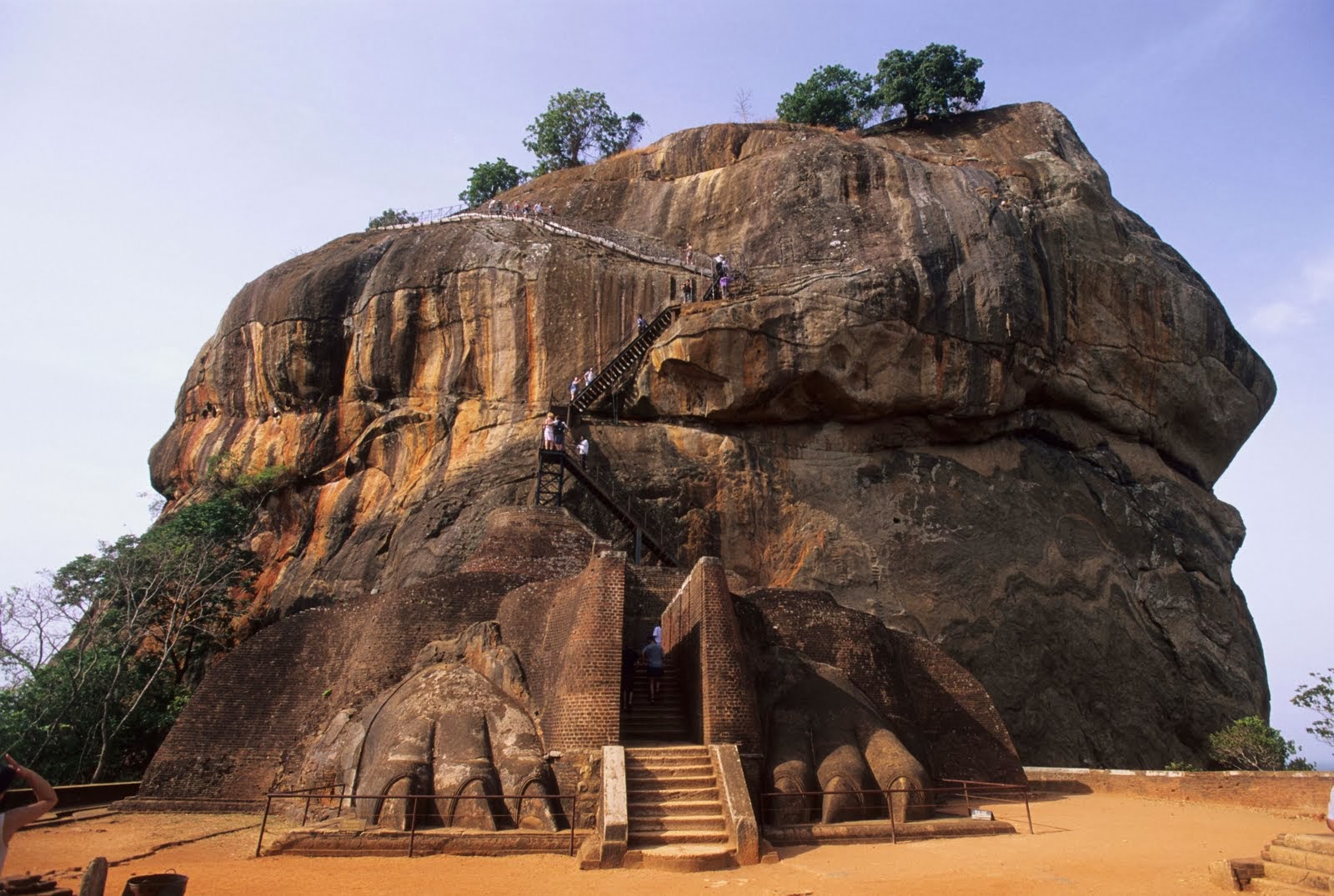 SIGIRIYA (LION'S ROCK), SRILANKA