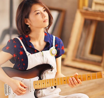 Lirik YUI - HELLO (Paradise Kiss) ~ MUSICCLOPEDIA