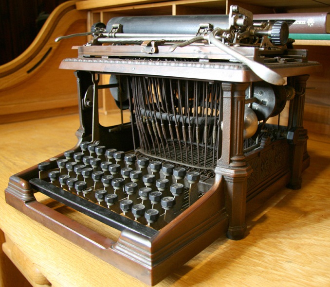 oz.Typewriter: Typewriting Champions use Fay-Sholes