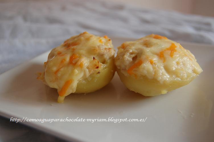 COMO AGUA PARA CHOCOLATE: PATATAS RELLENAS DE POLLO Y ALIOLI
