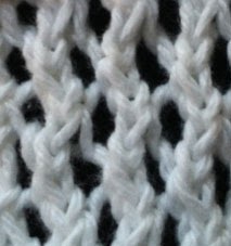 Trellis Lace, Vertical Version | The Weekly Stitch