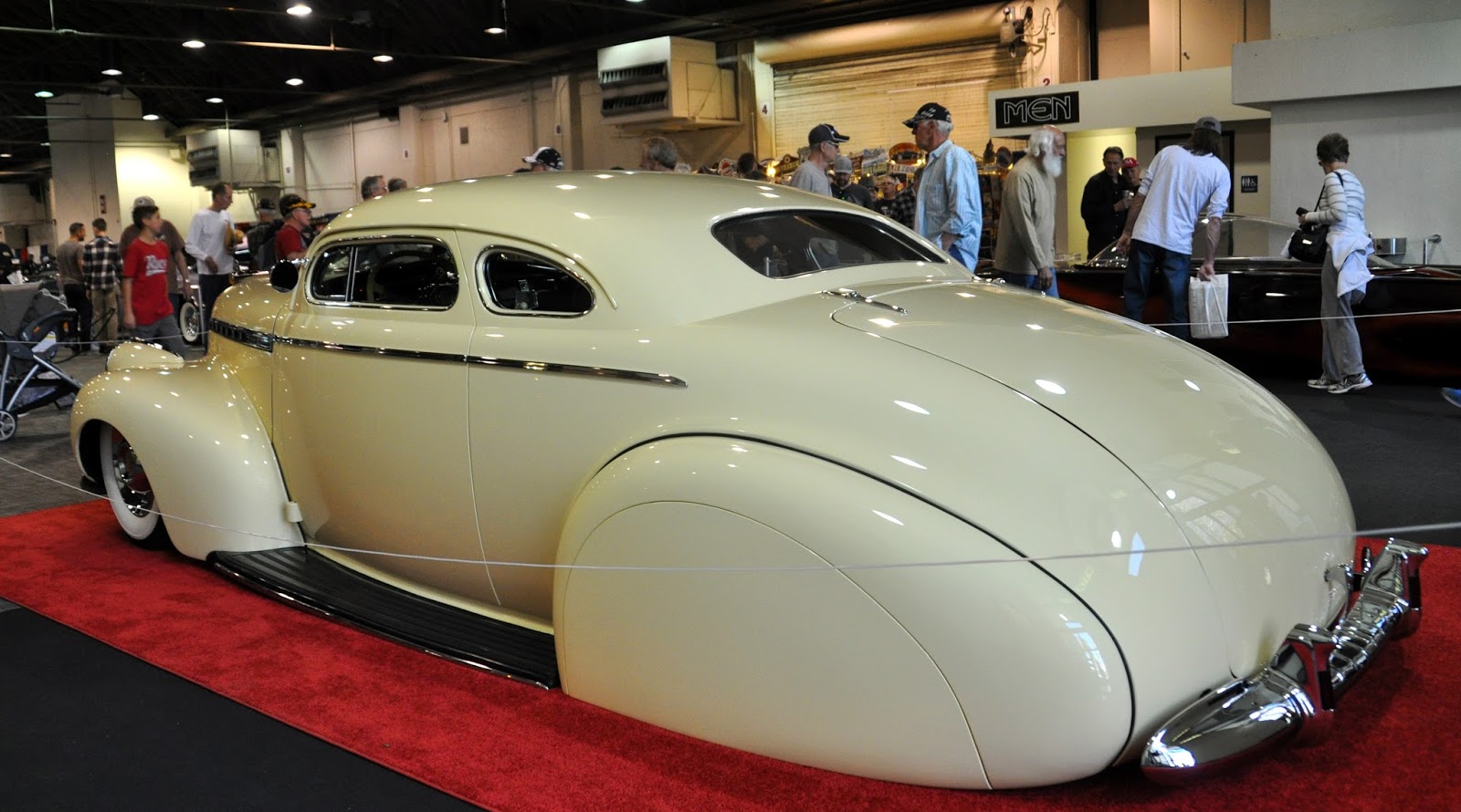 Just A Car Guy: cool custom made by Bello's, El Ruletero