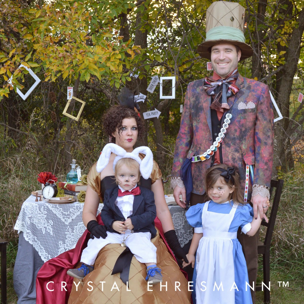 CE Graphic Design: Snapshots: The Ehresmanns Do Alice in Wonderland