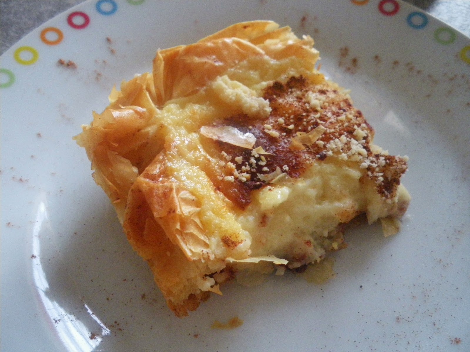 Galaktopita, gâteau grec au lait, cannelle, semoule et pâte filo