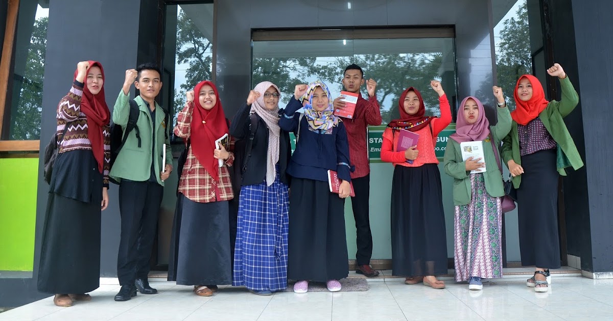 Keutamaan Orang Berilmu Menurut Islam - Tabayuna