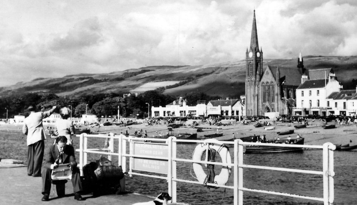 Tour Scotland: Old Photograph Pier Largs Scotland