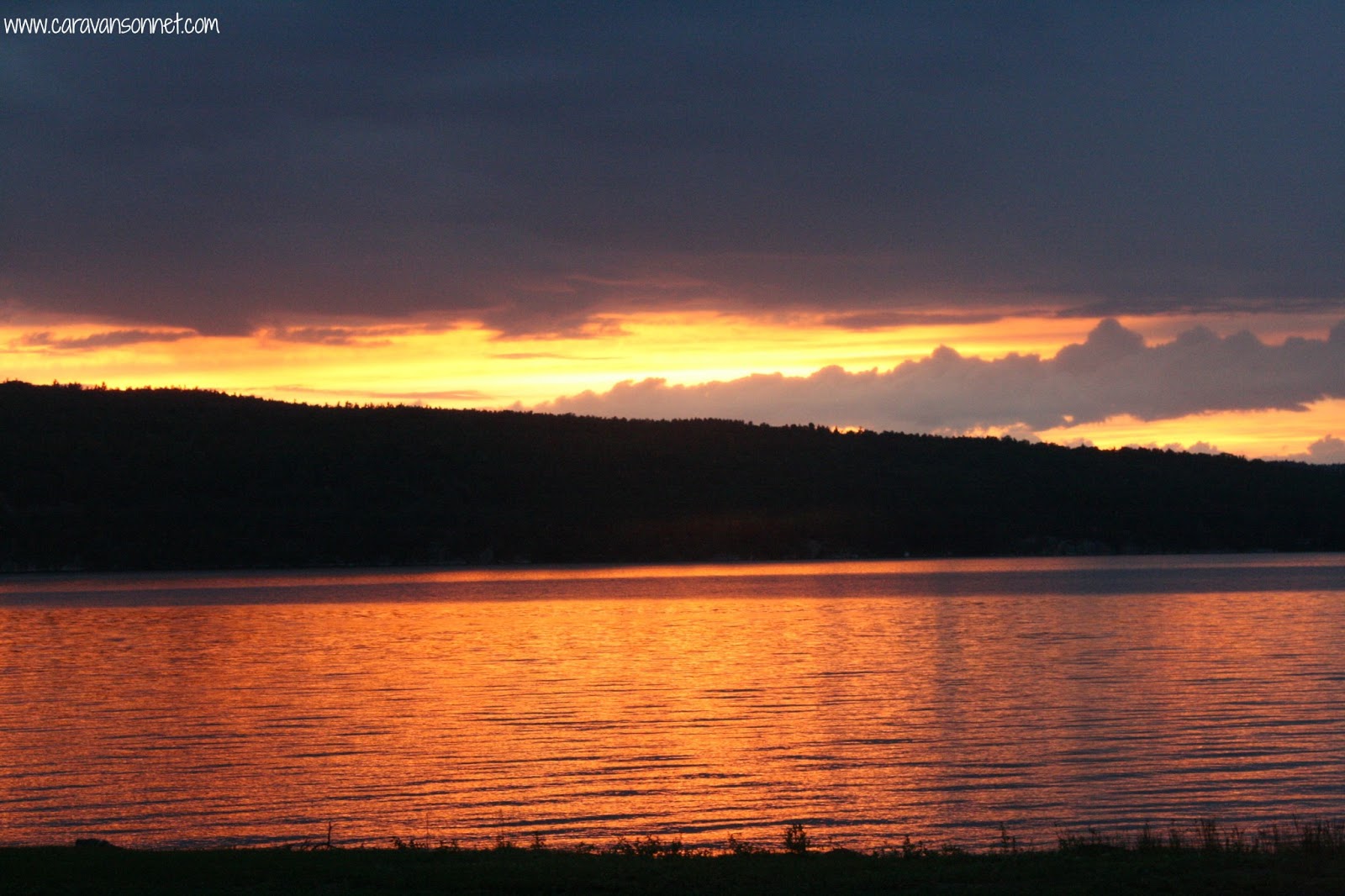 Willsboro Bay Sunset, Lake Champlain | Caravan Sonnet