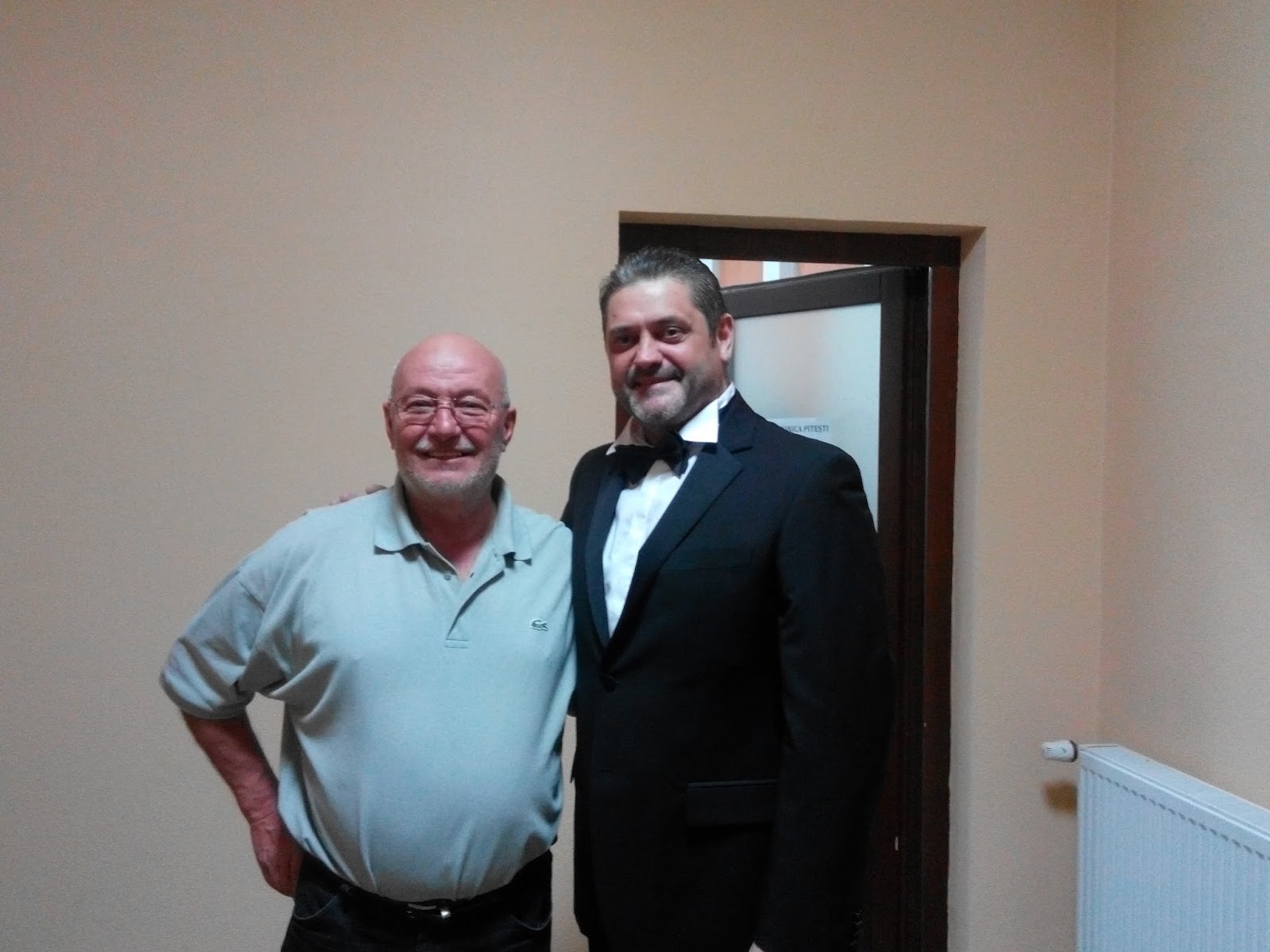 negutjoe: Scena muzicală piteşteană: Muzică de operă la Filarmonica Piteşti