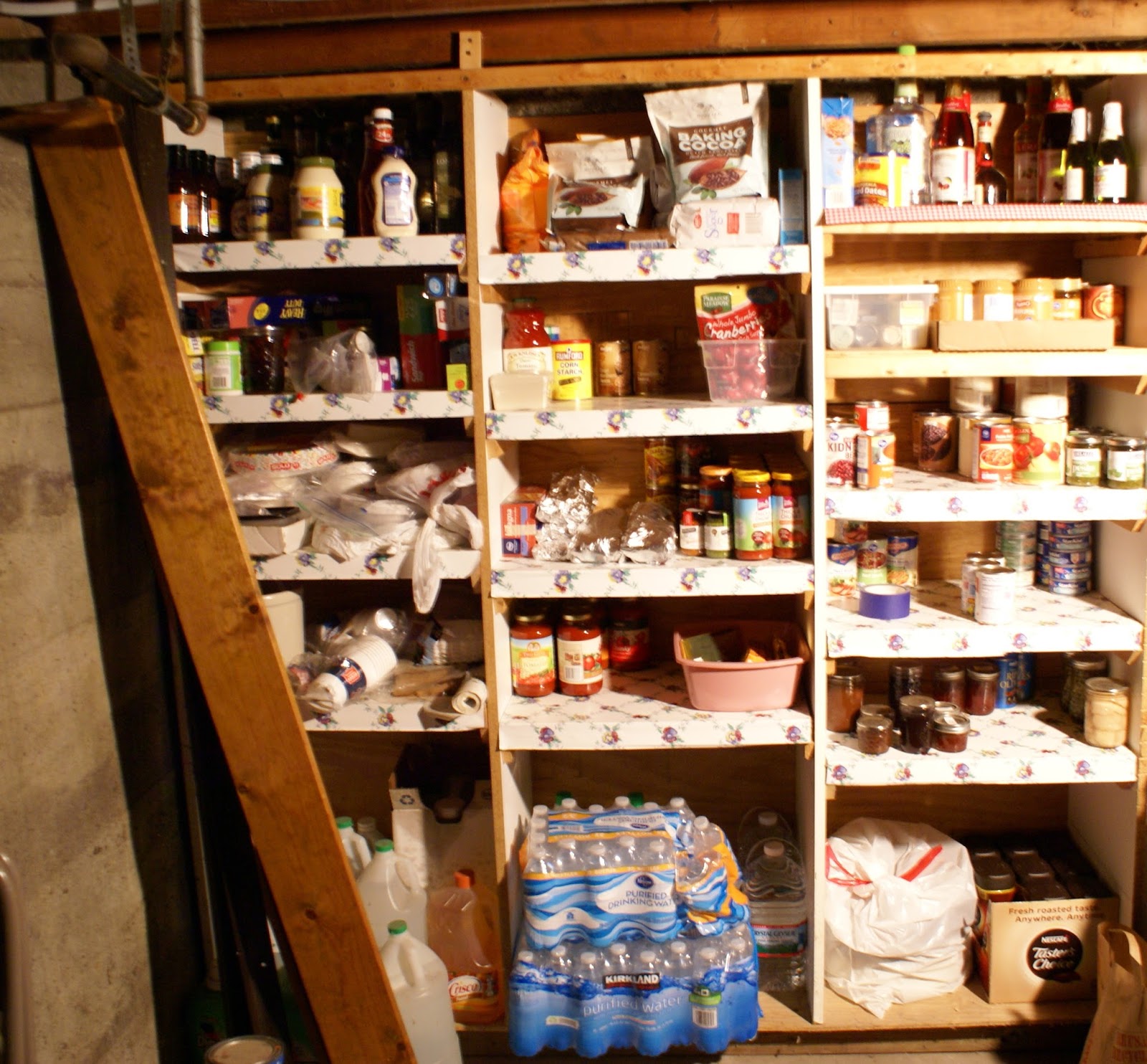 Kathys Cottage: Homekeeping 101 - The Pantry