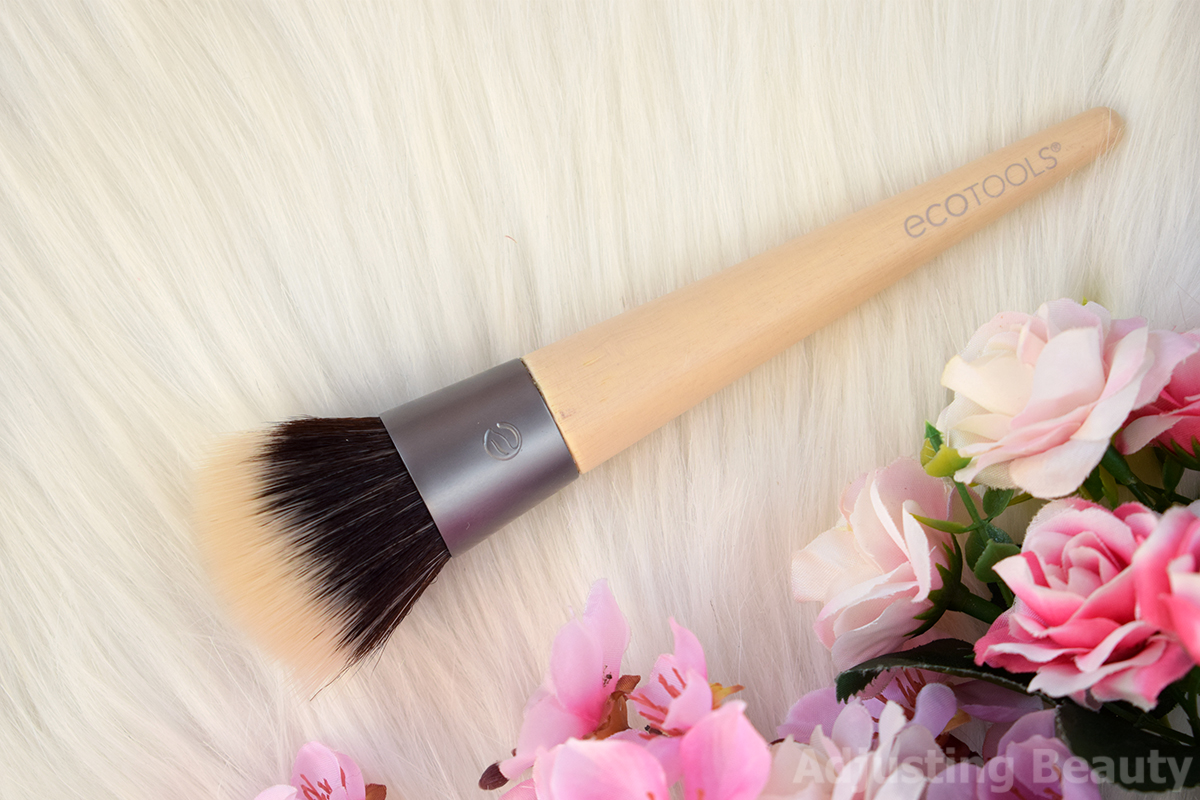Review: Ecotools Sheer Finish Blush and Blending & Bronzing Brush ...