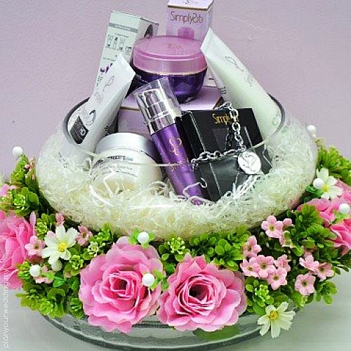 Gambar Gubahan Hantaran Kosmetik, Alat Solek & Barang Make Up - Yumida