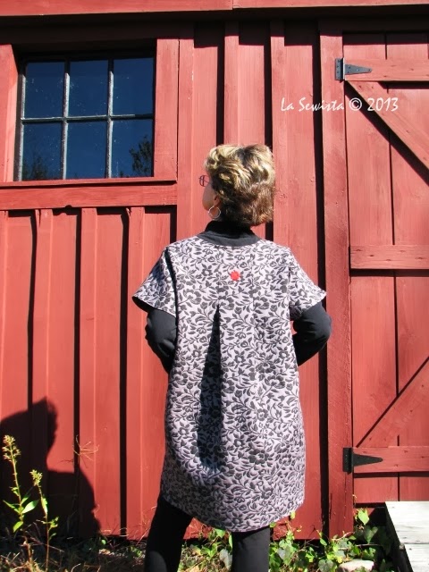 La Sewista!: Tunic Time, Vogue 8924