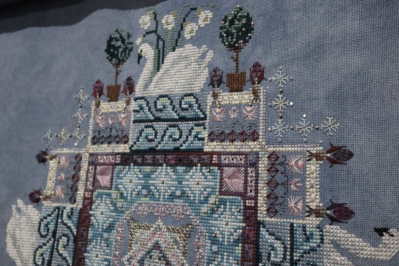 Châtelaine Stitchers