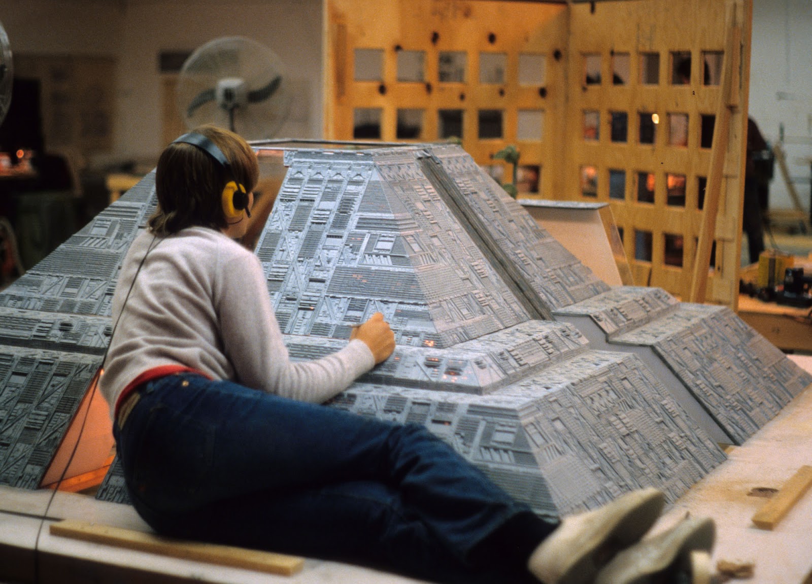 MF WARS: Terrain Tuesday - Blade Runner Props, Maps Etc., & Dungeon Tiles