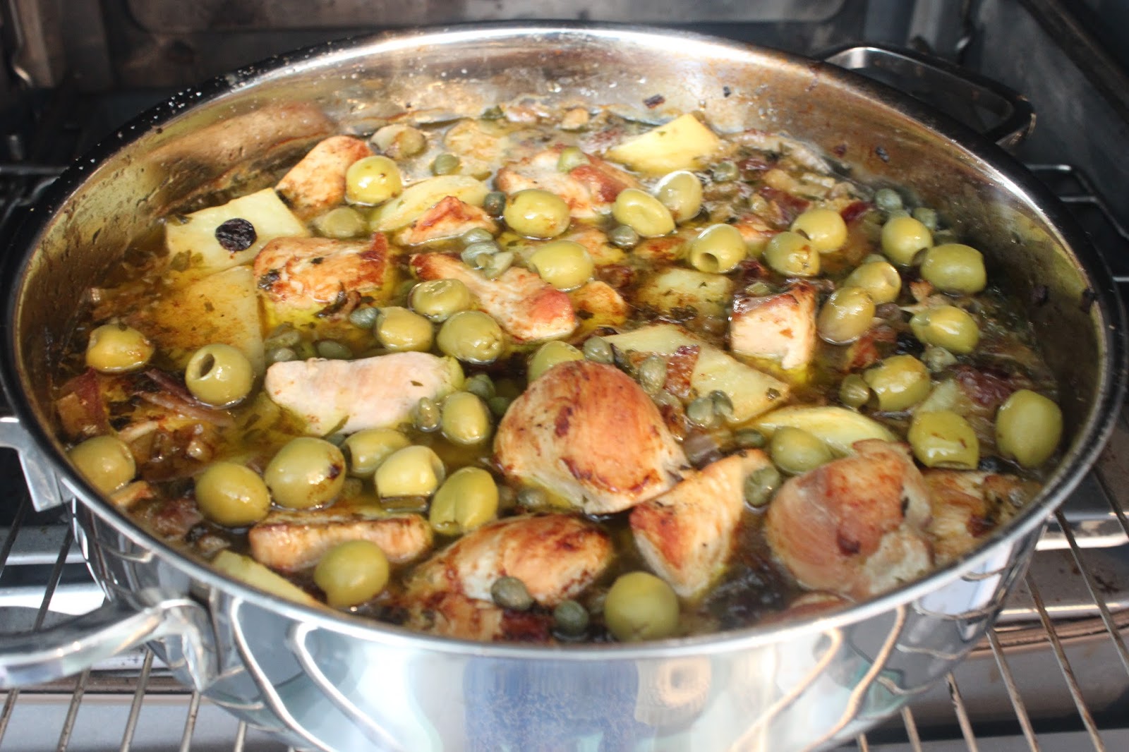 Pollo con Aceitunas y Piñones | Las Recetas de Marichu.... y las mias