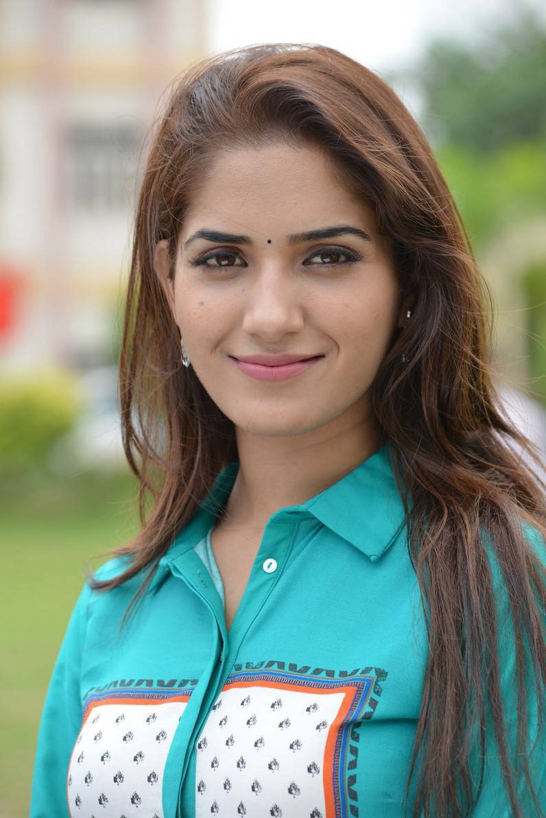 Ruhani Sharma Photos From Kadaisi Bench Karthi Movie, | HQ Pics n ...