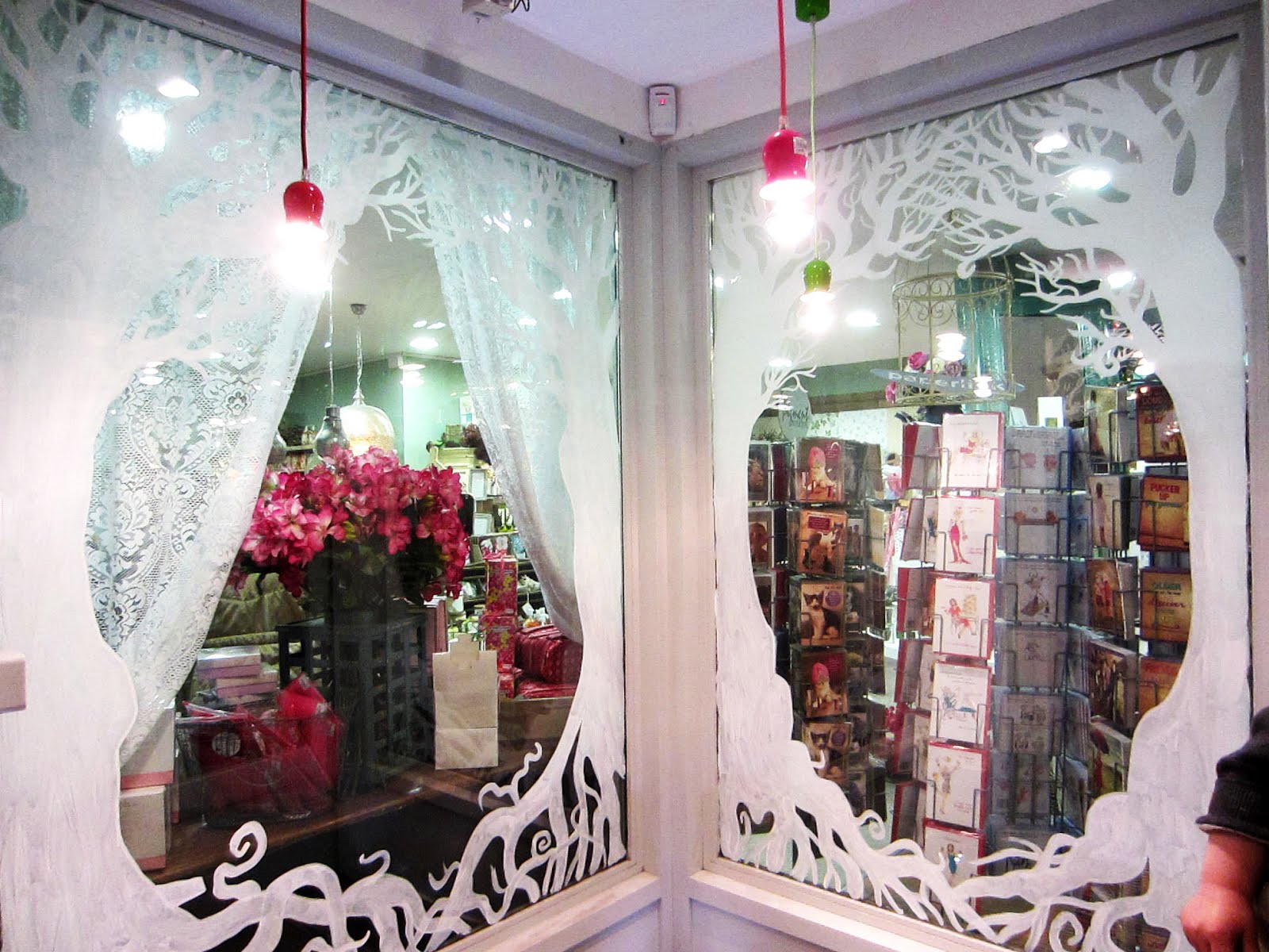 Window Painting & Murals, Dublin: Avoca Kilmacanogue Christmas Window ...