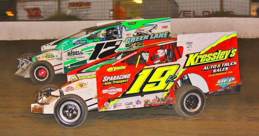 COWPATTY NATION: BRETT KRESSLEY RACES RANDY BAILEY (Bruce Thomas photo)