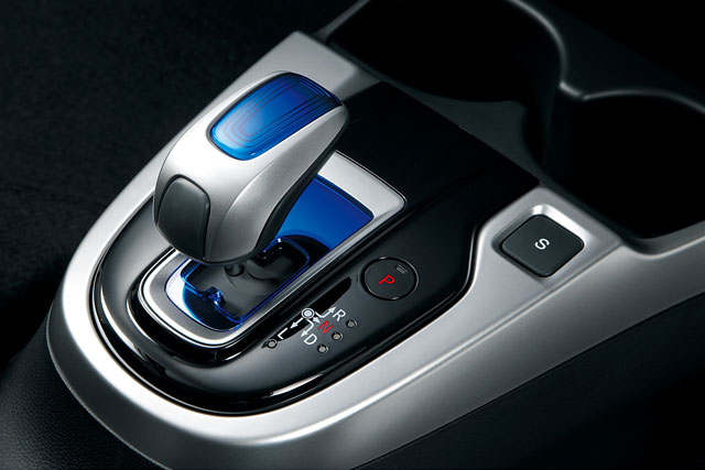 .: Honda開發Fit Hybrid Type R