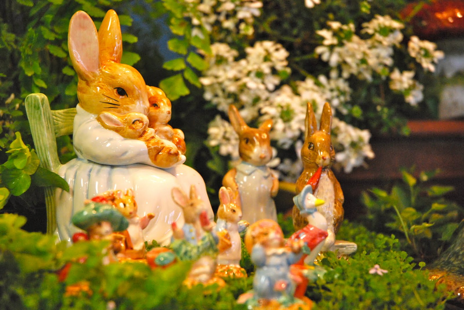 THE FRENCH HUTCH: BEATRIX POTTER ~ "MR. McGREGOR'S GARDEN" REVISITED