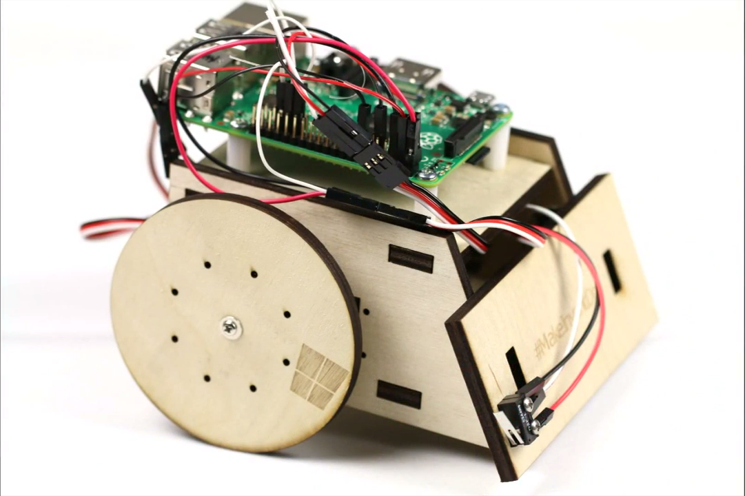 Hello Raspberry Pi Wooden Robot Kit Shown At Build 2015 Featuring Windows 10 And Raspberry Pi 2