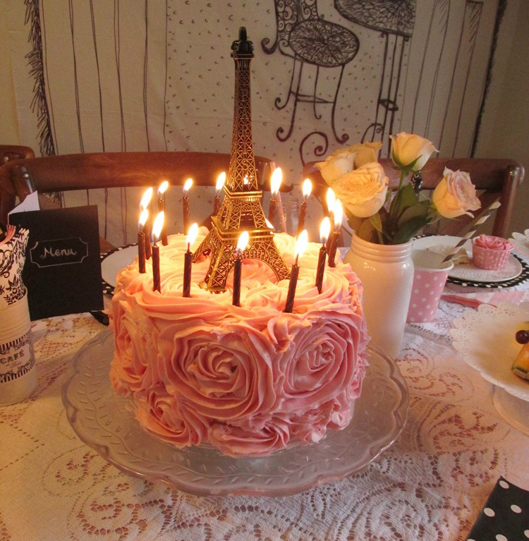 Simple Eiffel Tower Cake