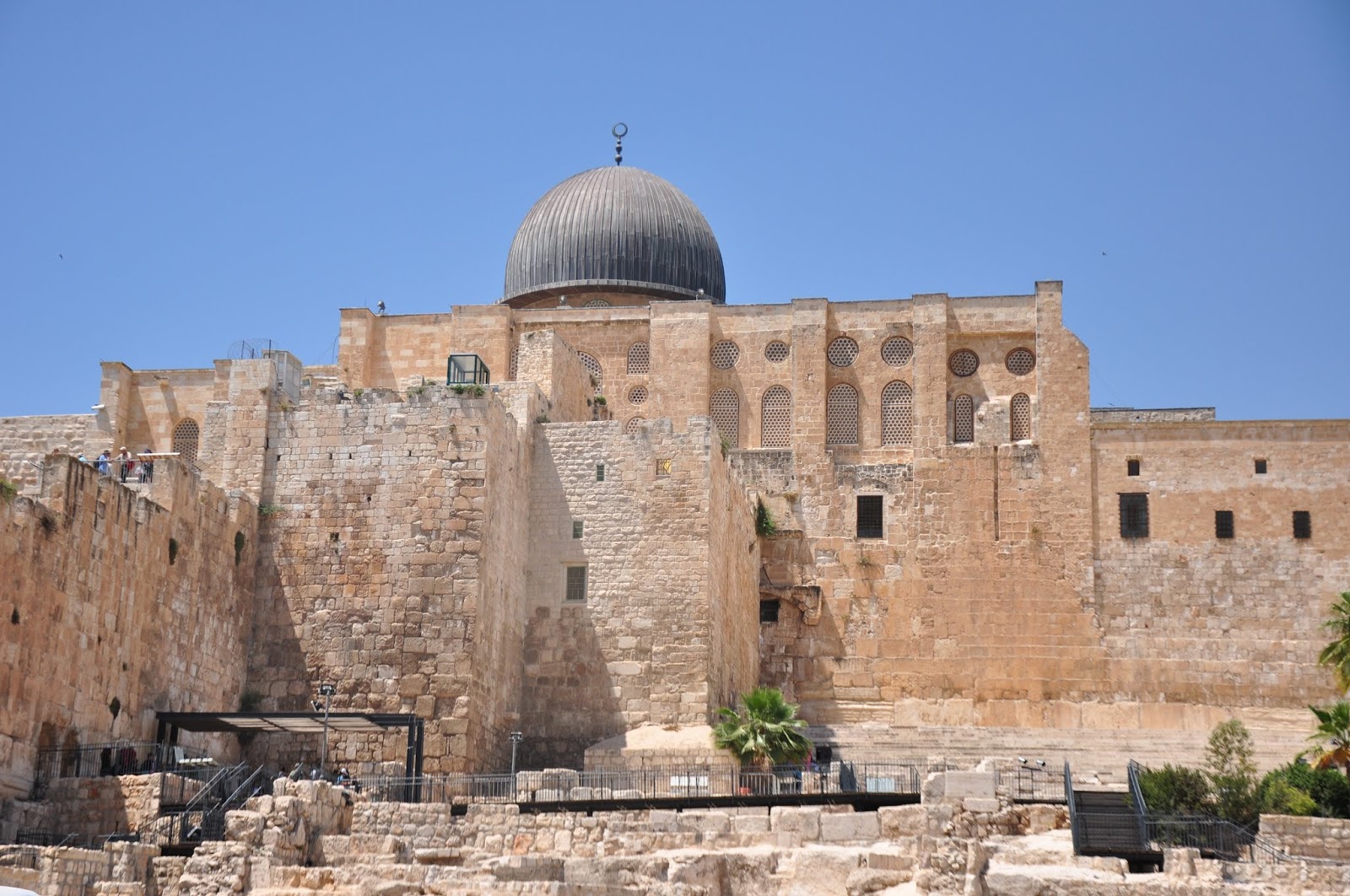 Lumen Olivarum: The Al-Aqsa Mosque