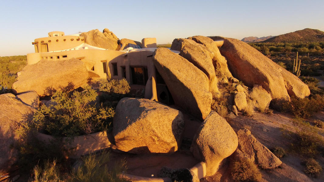 MacDaddyPaddy: Boulder House