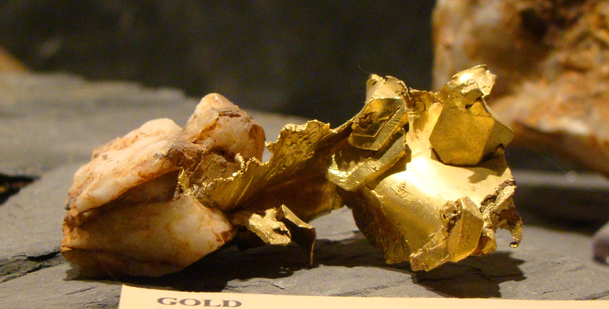 Geotripper: Arrests Made in Robbery of Gold at California State Mineral ...