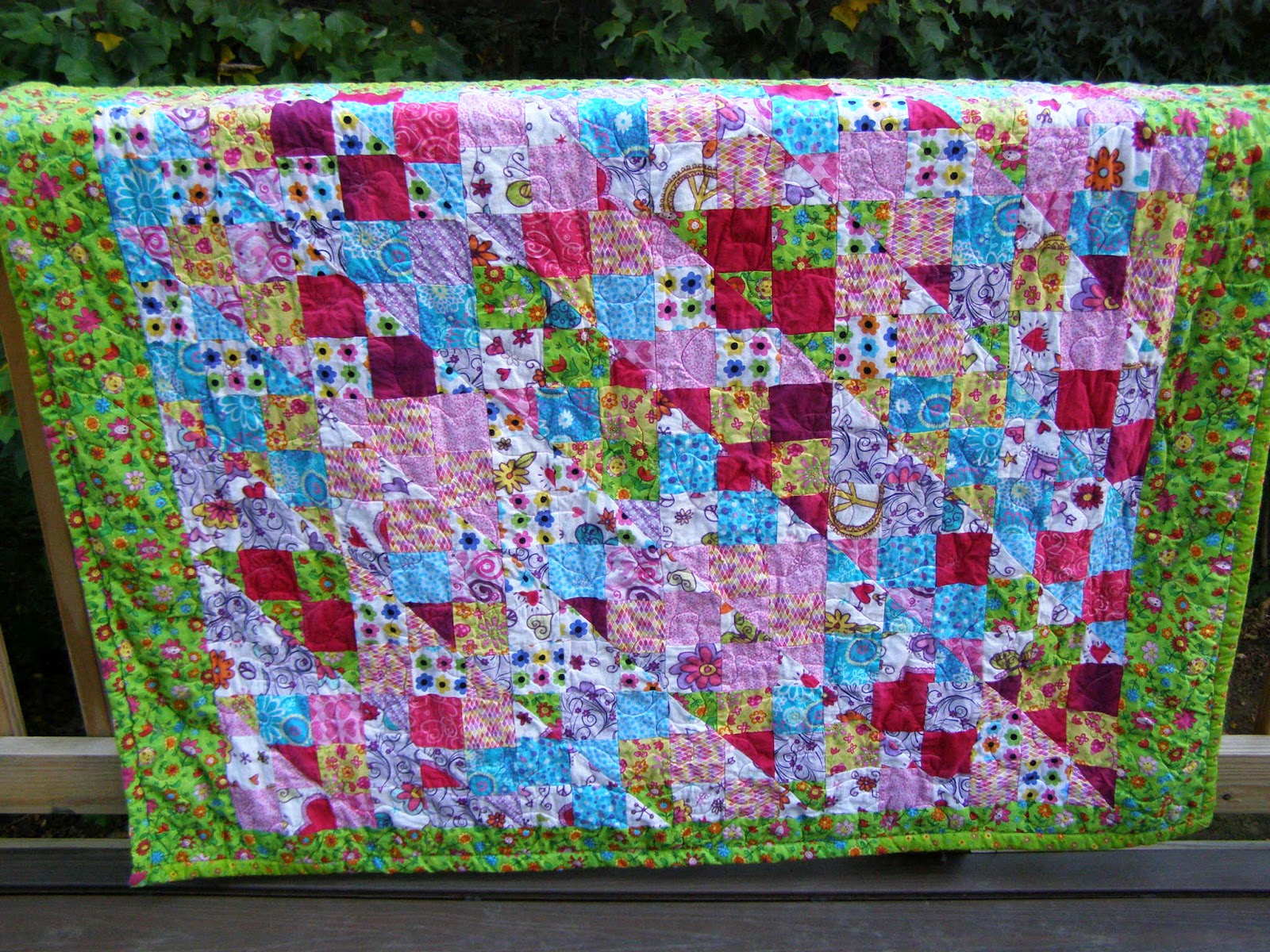 Sarcastic Quilter: Crazy Girly Quilt