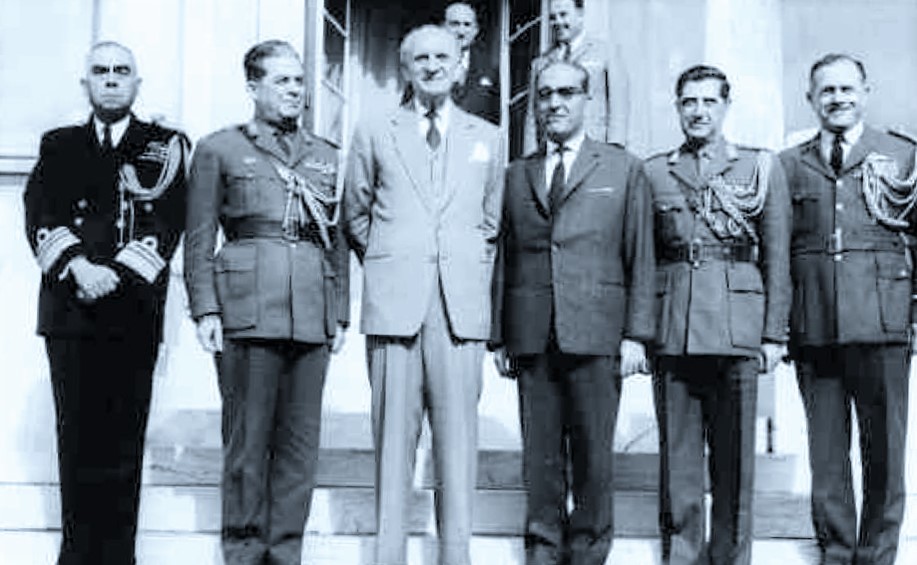 ΝΕΩΤΕΡΗ ΕΛΛΗΝΙΚΗ ΙΣΤΟΡΙΑ: Ένωση Κέντρου και Ένοπλες Δυνάμεις