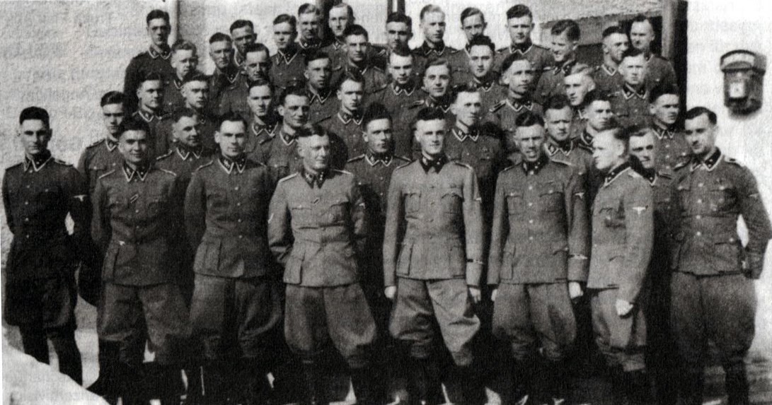 .: 2. Kriegs-Junker-Lehrgang an der SS- Junkerschule Tölz bis 24.2.40