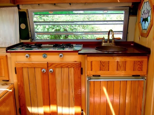 The Flying Tortoise: A Very Famous And Very Gorgeous VW Kombi Gypsy ...