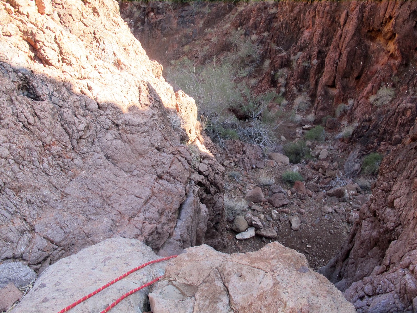 SHEEPBONE-QUARRY CANYON LOOP. LAKE MEAD, NEVADA - ADAM HAYDOCK