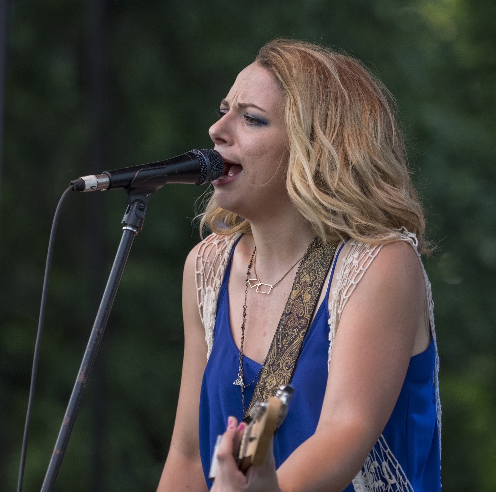 kcjazzlark: Molly Hammer and Samantha Fish at Jazz in the Woods